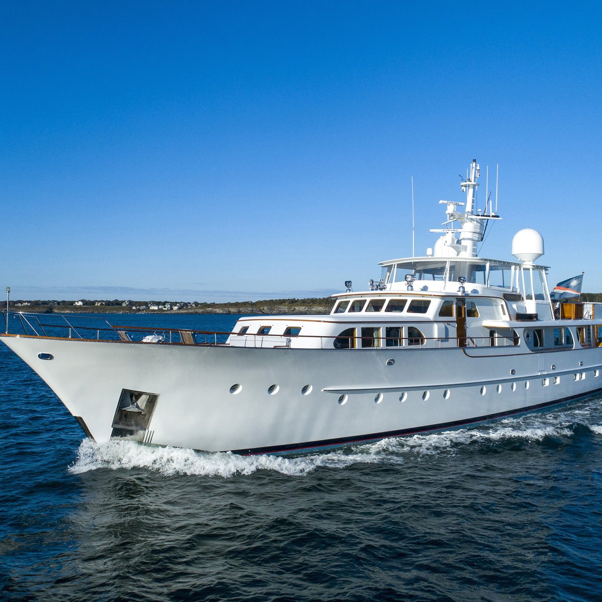 Relaunch of 40-meter classic Feadship CETACEA | YachtCharterFleet