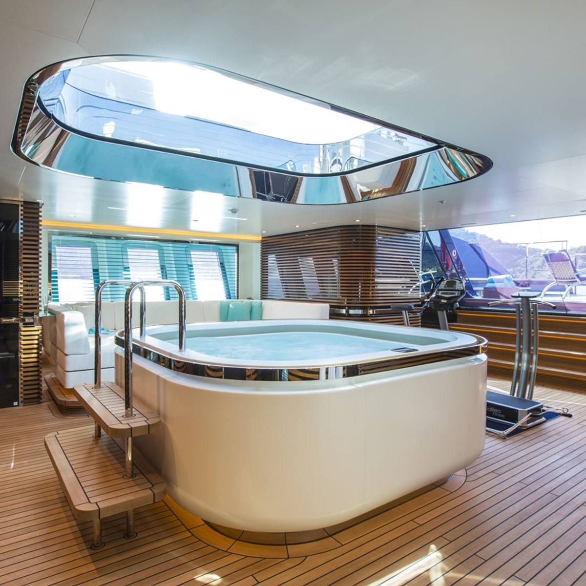 Top 10 Superyacht Beach Clubs