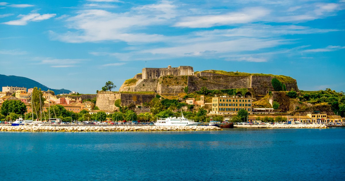 Corfu finalizes agreement on 410 berth superyacht marina ...