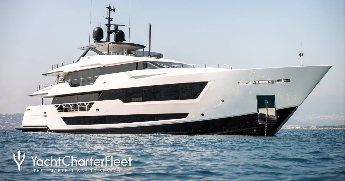 LADY DIA Yacht Charter Price - Custom Line Luxury Yacht Charter