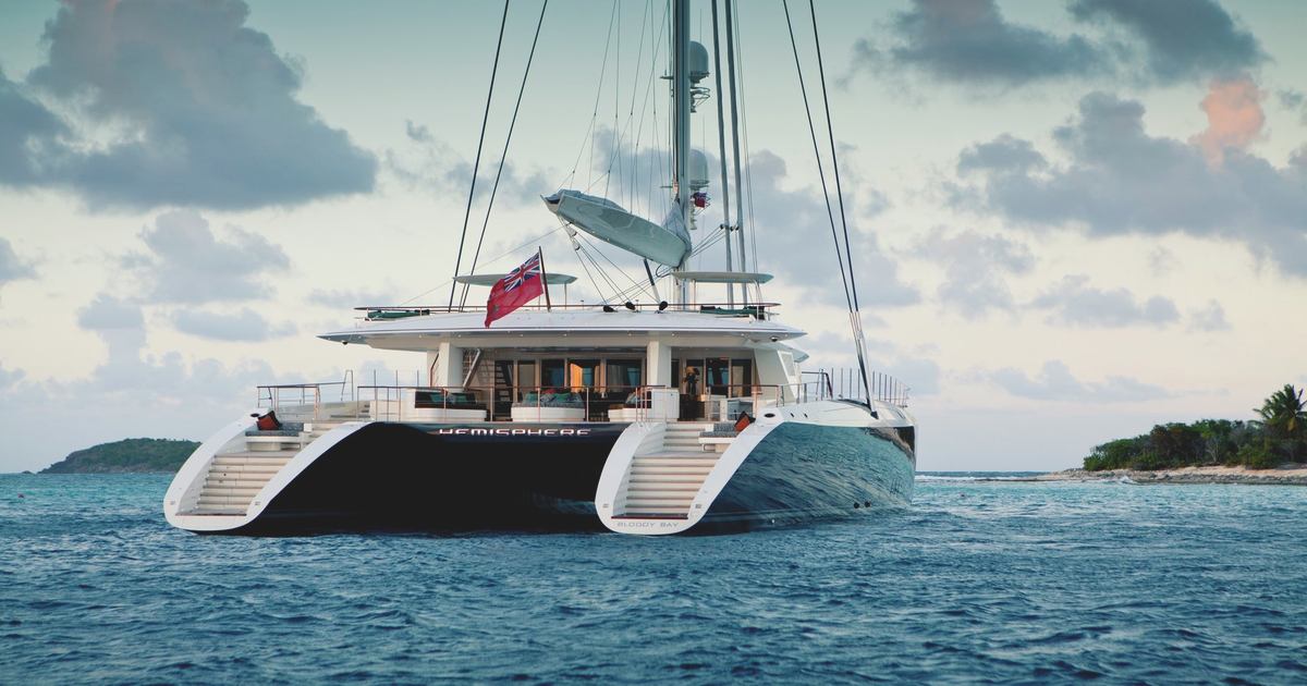World’s largest luxury catamaran HEMISPHERE opens for Tahiti yacht ...