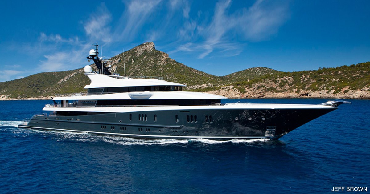 Watch the Superbowl in style aboard 90m luxury yacht PHOENIX 2 ...