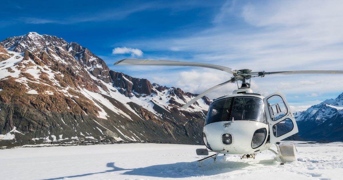 Best destinations for iconic heli-skiing yacht charters