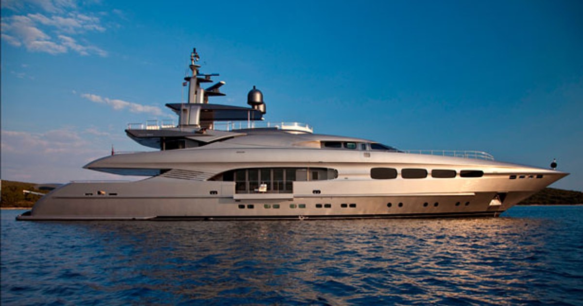 Superyacht Streamline For Charter From July 2013 | YachtCharterFleet