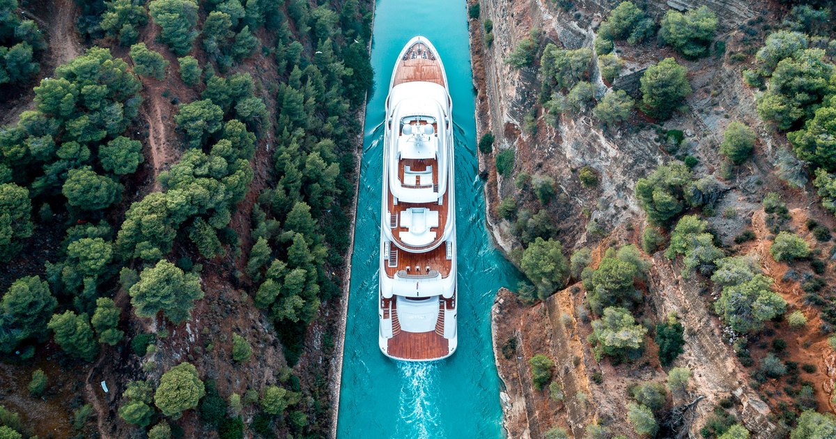 Video: Experience the wonder of the Corinth Canal by superyacht ...