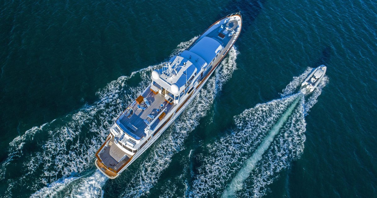 Relaunch of 40-meter classic Feadship CETACEA | YachtCharterFleet