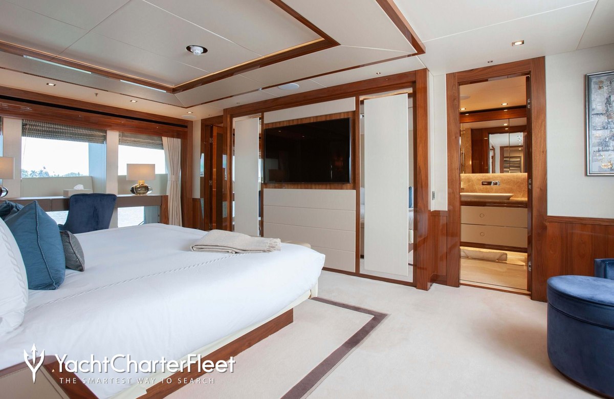 ALESSANDRA III Yacht Photos - 47m Luxury Motor Yacht for Charter