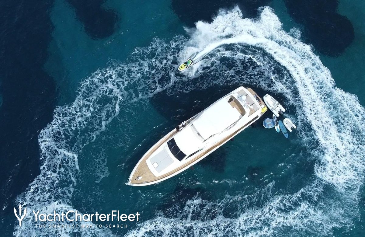 VA BENE Yacht Photos - 24m Luxury Motor Yacht for Charter