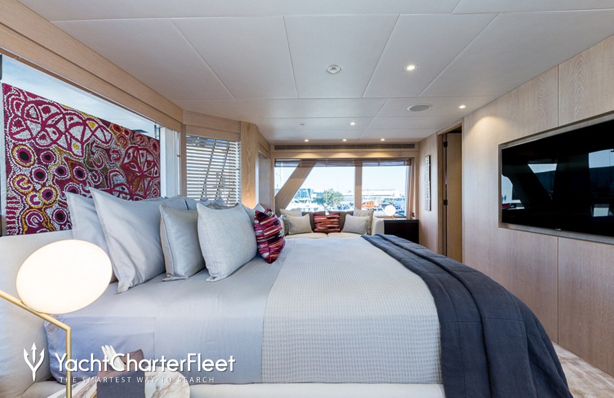 AKIKO Yacht Photos - 34m Luxury Motor Yacht for Charter