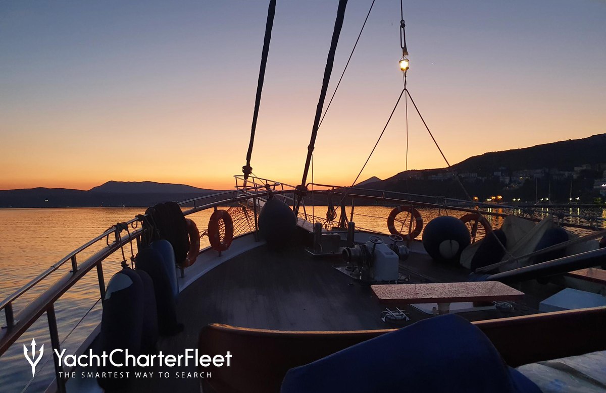 ELIANORA Yacht Photos - 39m Luxury Motor/Sailer Yacht for Charter