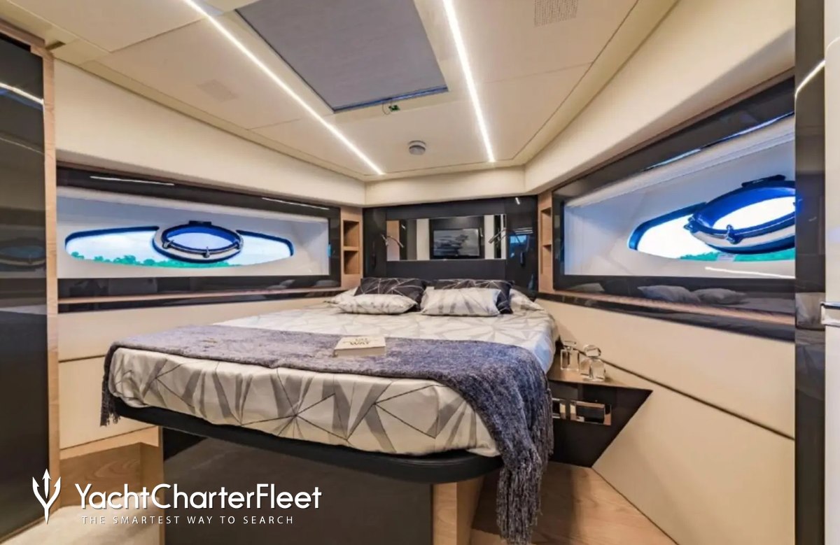 VELES Yacht Photos - 21m Luxury Motor Yacht for Charter