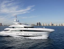 INCEPTION Yacht Photos (ex. Man of Steel) - Heesen