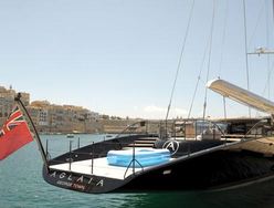ANATTA Yacht Photos - Vitters