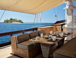 ORACLE Yacht Photos - 35m Luxury Sail Yacht for Charter