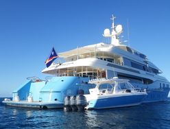 SILVER SHALIS Yacht Photos - Delta Marine