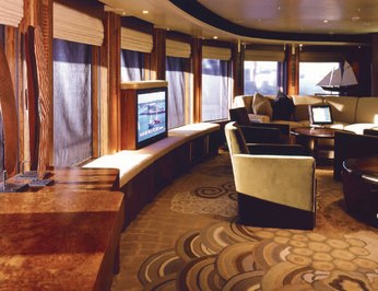 OCTOPUS Yacht Photos - 126m Luxury Motor Yacht for Charter