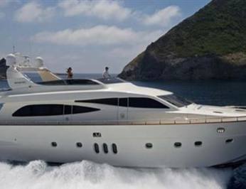 TYAMO Yacht Photos - Canados