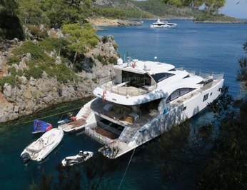 ROYAL RITA Yacht Photos - Sunreef Yachts