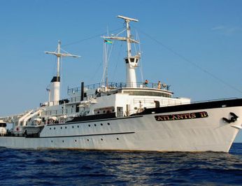 ATLANTIS II Yacht Photos - Maryland Shipbuilding