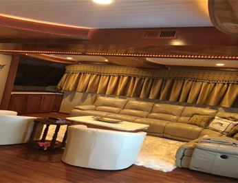 LE COLBY JEAN Yacht Photos - Custom