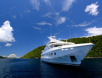 TRUE NORTH Yacht Photos - Image Marine