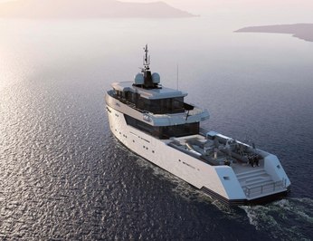 FOX Yacht Photos - Pendennis Shipyard