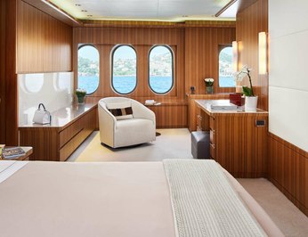 SEASHELL Yacht Photos - 34m Luxury Motor Yacht for Charter