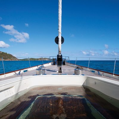 TIARA II Yacht Charter Price - Alloy Yachts Luxury Yacht Charter