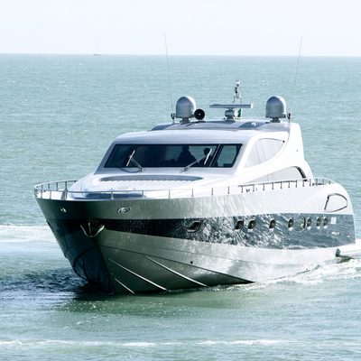 TIUNA Yacht Charter Price - Alfamarine Luxury Yacht Charter