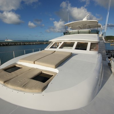 PIXEL Yacht Charter Price - Cheoy Lee Luxury Yacht Charter
