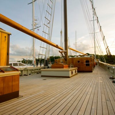RAJA LAUT Yacht Charter Price - Georges E.K. Carraz Luxury Yacht Charter