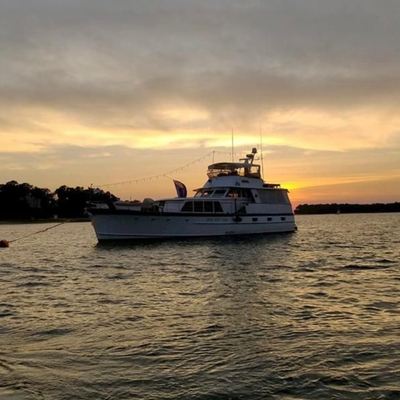 GYPSY Yacht Charter Price - Burger Boat Luxury Yacht Charter