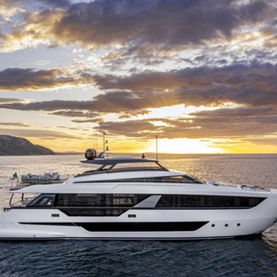 EPIC Yacht Charter Price - Ferretti Yachts Luxury Yacht Charter