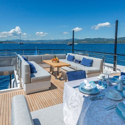 ARSANA Yacht Charter Price - Amer Luxury Yacht Charter