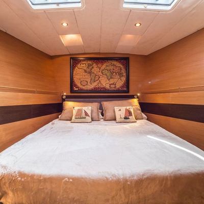 KALINDA Yacht Charter Price - CN Yacht 2000 Luxury Yacht Charter