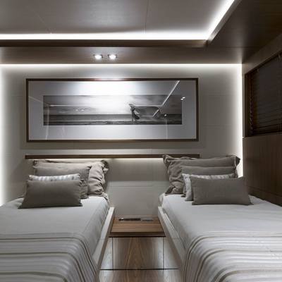 UTOPIA IV Yacht Charter Price - Rossinavi Luxury Yacht Charter