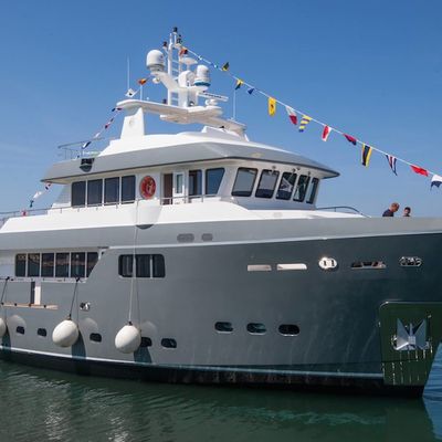 GRANIL Yacht Charter Price - Cantiere delle Marche Luxury Yacht Charter