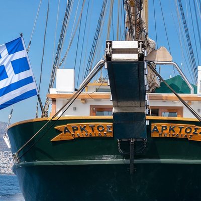 ARKTOS Yacht Charter Price - Basimakopouloi Luxury Yacht Charter