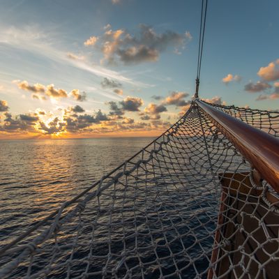 KALIZMA Yacht Charter Price - Ramage & Ferguson Luxury Yacht Charter