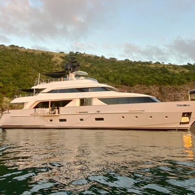 HALCYON Yacht Charter Price - Sanlorenzo Luxury Yacht Charter