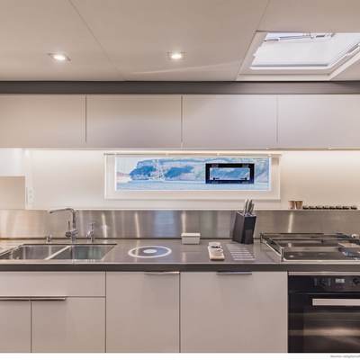 KAJIKIA Yacht Charter Price - Lagoon Luxury Yacht Charter