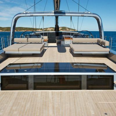 SHARLOU Yacht Charter Price - Vitters Luxury Yacht Charter