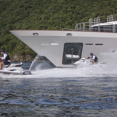 SUR LA MER Yacht Charter Price - Benetti Yachts Luxury Yacht Charter