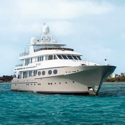 SEA CLASS Yacht Charter Price - Christensen Luxury Yacht Charter