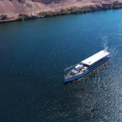 BERGE Yacht Charter Price - Custom Luxury Yacht Charter