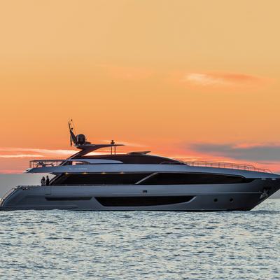 GRACE 13 Yacht - Riva