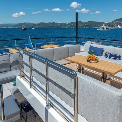 ARSANA Yacht Charter Price - Amer Luxury Yacht Charter