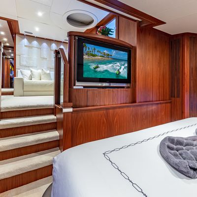 EMRYS Yacht Charter Price - Sunseeker Luxury Yacht Charter