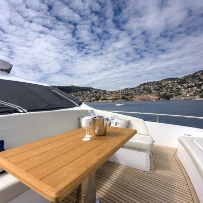 OREGGIA Yacht Charter Price - Sunseeker Luxury Yacht Charter