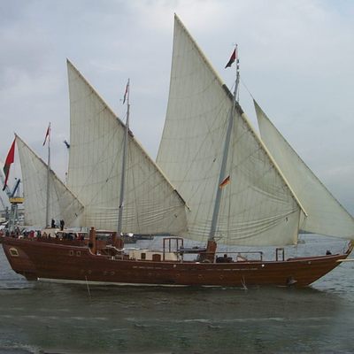 ZINAT AL BIHAAR Yacht - Oman Royal Yacht Squadron